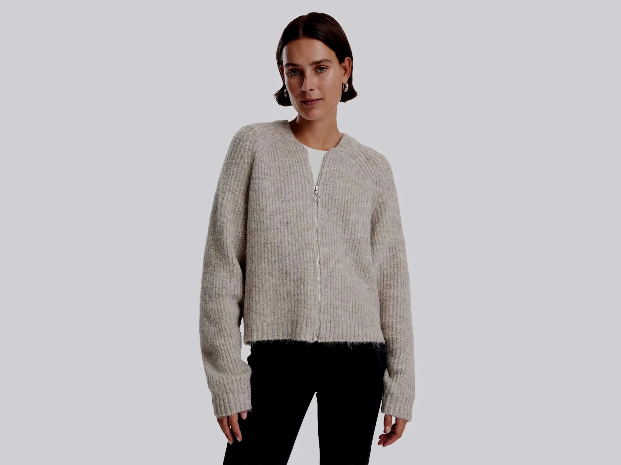 ABOUT YOU Outlet: Mega mados pasiūlymai su didelėmis nuolaidomis